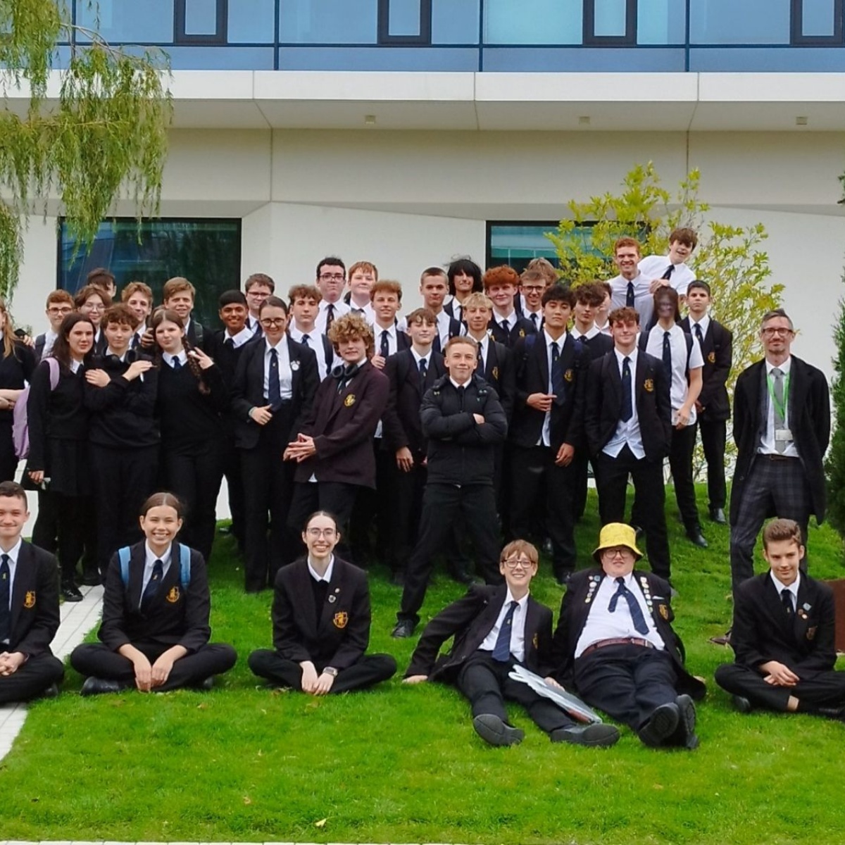 Samuel Whitbread Academy - Discovering the Power of Physics at Cambridge